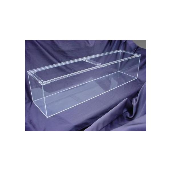 アクリル水槽横1200ｘ奥行350ｘ高さ350mm　板厚6、底5mm※受注製作品、納期は約3週間頂いております。下記追加オプションご希望の方はお買い上げ後、要望欄へご記入下さい。■オーバーフロー加工加工位置はご指定頂けます。給排水一体型ピス...