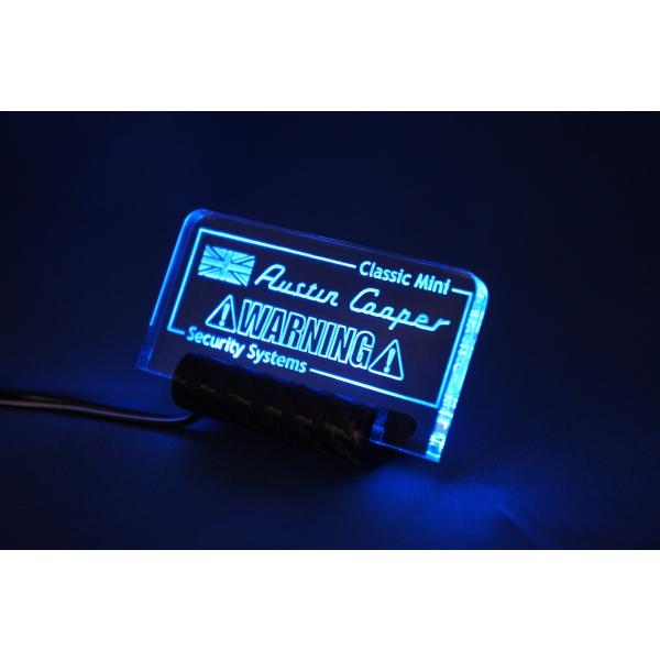 カーセキュリティ連動、ダミーとしてキー連動のどちらの使い方もＯＫ！点滅方法は、２通りの切り替えができます。（等間隔点滅、蛍点滅）点滅色は、３通りの青・赤・白からお選びください。納期は、１週間ほど必要です。