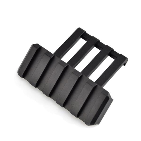 ※店頭、WEBでは販売価格が異なる場合がございます。・メーカー：Element ・素材:アルミ合金・重さ:26g・サイズ:全長:約56mm、全幅:約42mm・対応：20mmレール搭載の本体One 0`Clock 光学機器用レイルマウントです...