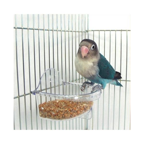 小鳥が止まりやすくて、食べやすい、透明なエサ入れです。大容量深型タイプ!小鳥がとまりやすいように手前のフチが太径になっているので、足場としてつかみやすく、無理のない体勢で食べられます。底面角丸で傾斜がついているので、食べやすい位置にフードが...