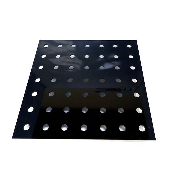 メーカー：Aqua Tailors アクアテイラーズ●商品説明   フラグ専用のオリジナルフラグプレートです。   サイズ：２５０×２５０ｍｍ 　４９本穴を空けています。　 穴のサイズは直径およそ１２ｍｍ。   フラグが綺麗に見えるよう、斜...