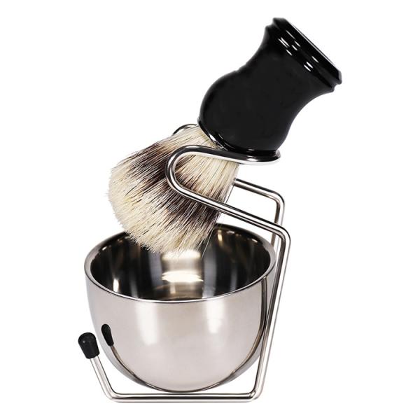 高品質の髭剃り用のブラシに使われていて、水を含む能力が高いため、石鹸やクリームで濃密な泡を簡単に作れます。アナグマ毛はお肌に触れた感触が良いだけでなく、毛穴を開いて優しく角質を取り除くのにも効果的です。使用方法：お湯を使ってブラシを湿らせま...