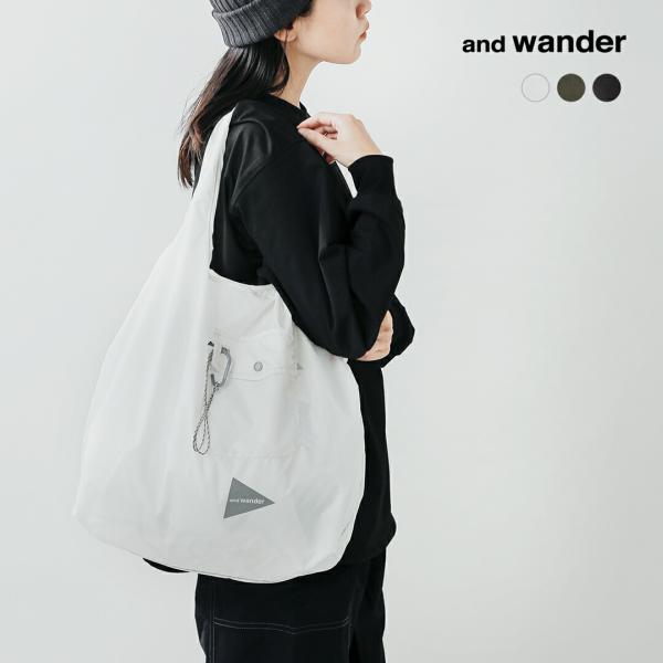 <p>and wander(アンドワンダー)より、クリスピーリップグローサリーポケットバッグ crispy rip grocery pocket bagのご紹介です。薄手で軽量なリサイクルリップストップ素材を使用したエコバッグ。...