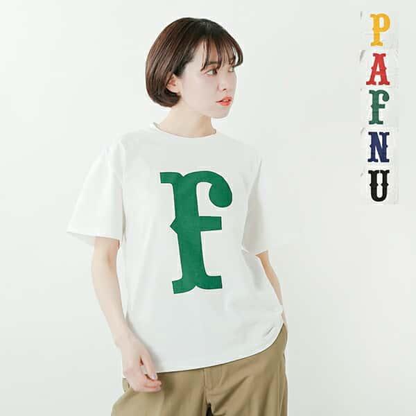 MASTER&amp;Co.(マスターアンドコー)より、コットンアルファベットTシャツのご紹介です。フロントにプリントされたアルファベットロゴが特徴的で存在感のあるTシャツ。全体的に大きめのサイズ感で、程よく力が抜けたシルエットに仕上げられ...