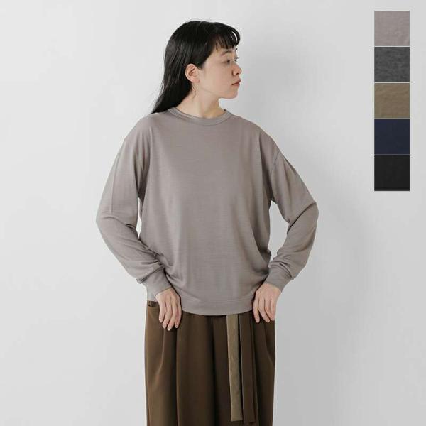 SLOANE(スローン)より、ウール天竺 タートルネック 長袖 ニット Tシャツのご紹介です。美しい光沢感と抜群のストレッチ性を兼ね備えたウール100％の細番手糸を用いたニットタートルネック長袖Tシャツ。優れたストレッチ性で、甘撚りで斜行し...