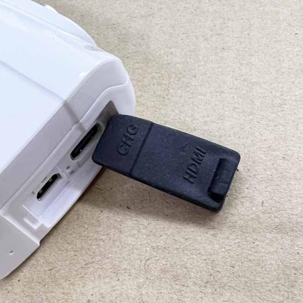 品番BSPAC9はBS-9b用のゴムの裏蓋です。切れたり取れた場合にこのスペアを利用し修理出来ます。発送の初期値は郵送です。