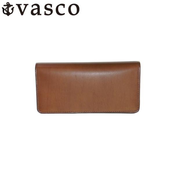 トラディショナルなロングウォレットです。流行り廃りのないデザインで、紙幣ポケット１つ、フリーポケット３つ、コインケース１つ、カードポケット８つがつき、機能性にも優れています。レザーは世界随一のクオリティを誇る、イタリアはトスカーナ地方のタン...