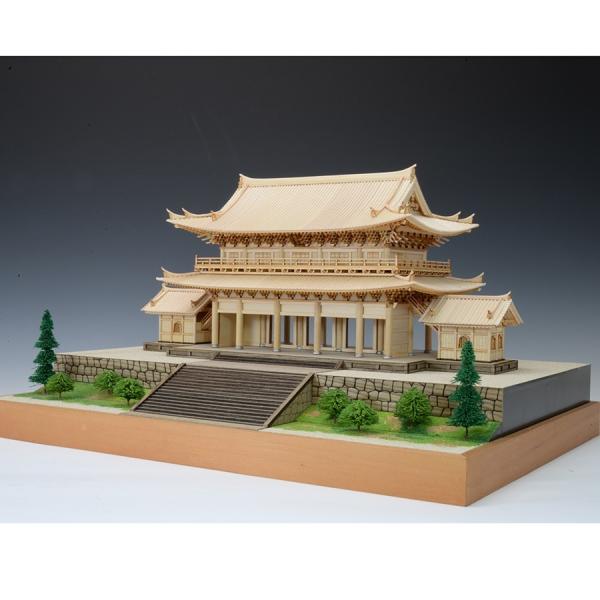 製品名：1/150 知恩院 三門完成サイズ：全幅：440mm、奥行：324mm、全高：238mm製作参考時間：80時間難易度：★★★☆☆　3【キットについて】木製レーザー部品22種、木製部品43種、金属部品4種、その他3種材質：ヒノキ・シナ...