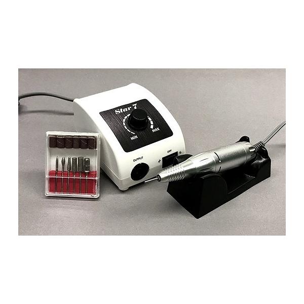 同価格帯ルーターと比べ強力パワーで連続使用が可能です。      ビットの付け替えはワンタッチチャックで簡単に付け替えができます。      細身の超軽量ハンドピースと小型コントローラーで作業スペースの場所を取りません。      ビットが...