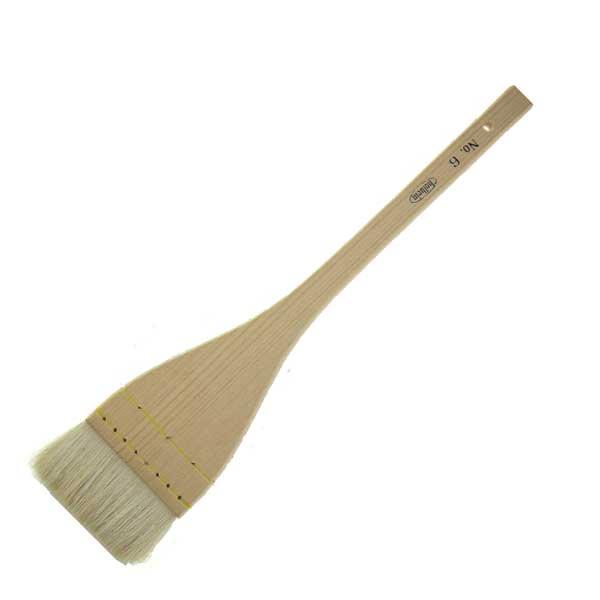 羊毛を使用し、水彩紙の水張りはもちろん WET IN WET（紙面をあらかじめぬらしてから描く技法）や、広い面の下塗りに適しています。＜仕様＞毛の種類：羊毛号数：No.6穂丈×巾：34.0×60.0mm