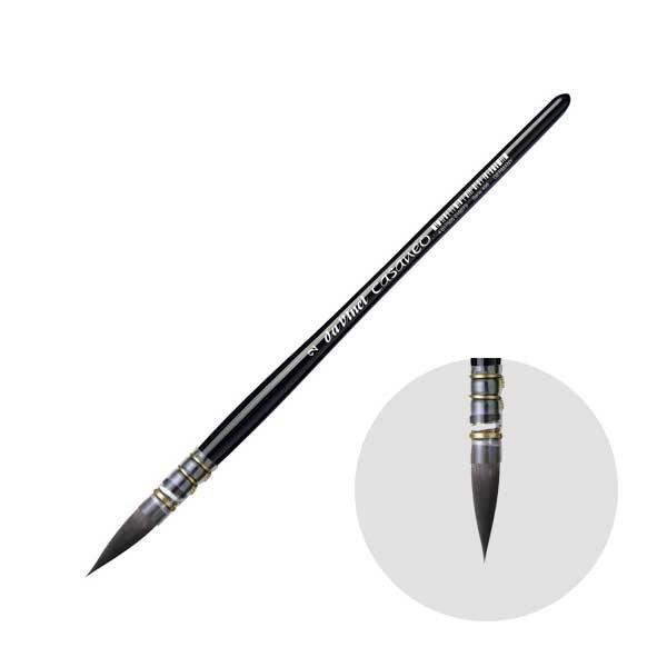 入手が難しくなっているカザンリスに代わる合成繊維毛「カザネオ」を使用した水彩筆です。スムーズで自在なブラシストロークが特徴です。＜仕様＞穂先の形状：ラウンド(丸)毛の種類：CASANEO号数：No.2穂丈×巾：23.0×7.4mm＜用途＞水彩画