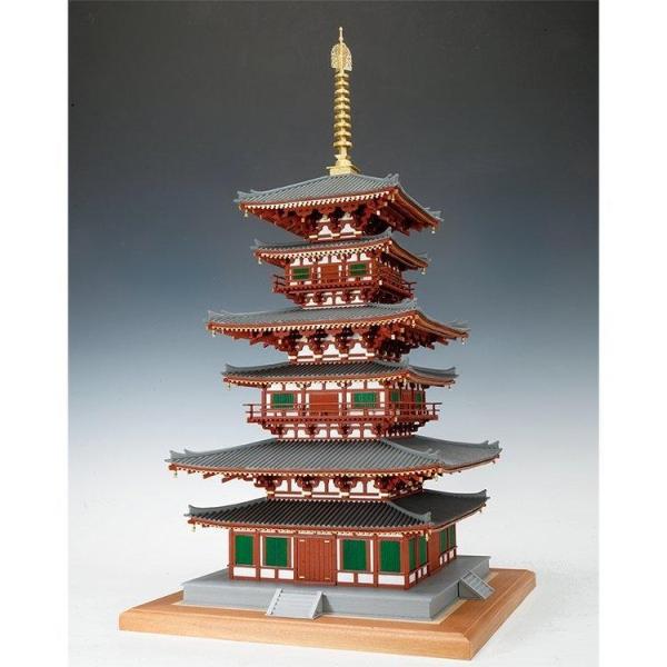 製品名：1/75 薬師寺 西塔完成サイズ　全幅：260mm、奥行：260mm、全高：488mm製作参考時間：80時間難易度：3　★★★☆☆※こちらの商品は未塗装です。一部塗料は付属されていますが、必要に応じて別途、お客様にてご用意ください。...