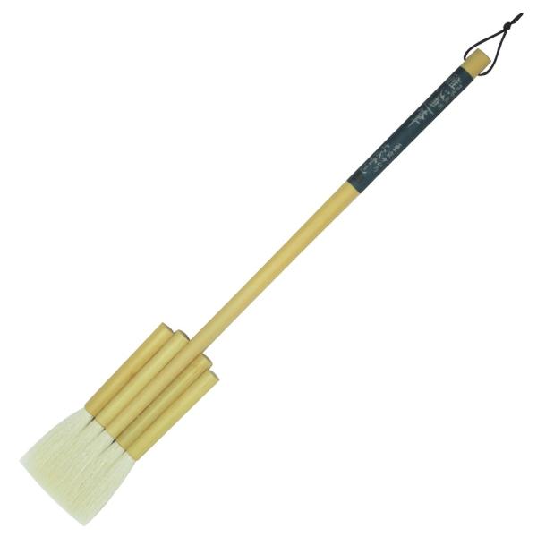 上質な羊毛筆を連ねて刷毛の様にした筆で、広範囲に軟らかく描く事ができます。含みは抜群で刷毛とは違う描き味があり、筆跡が残りにくく微妙な表現が可能です。穂先の種類・形状 ： 刷毛規格・号数・No ： 5連筆穂先サイズ（約、穂幅×穂丈） ： 3...