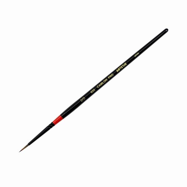 キャムロンプロCAMLON PROキャムロンプロは、油彩、アクリル、水彩と幅広い適性を発揮するナイロン画筆のロングセラーです。シャープな描き味、絵具離れの良さが特徴で、用途に合わせて穂先の形状もいろいろ選べます。620毛／ナイロン毛（キャム...