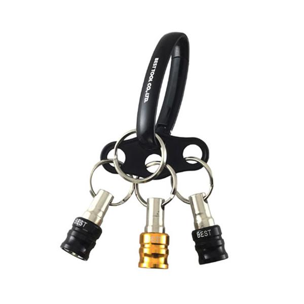 特徴カラフルでコンパクト、ワンタッチスライドで着脱可能な、ベルトも通せるオーバルカラビナ付3pcsビットホルダーです！付属のリングはオーバルカラビナがベルトに通しにくい場合の装着時に便利です。軽量かつ丈夫なアルミ合金製オーバルカラビナ…ワン...