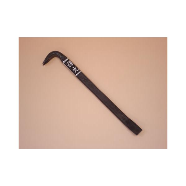 愛知県名古屋を中心とした東海地域での釘抜きと言えばこの形！数年前より市場から姿を消しておりましたがついに発見しました！硬く粘りのある特殊鋼を使用しており、鍛冶職人の手造りです。この形状の釘抜きの優れた点は、古い釘を抜くときに威力を発揮する点...