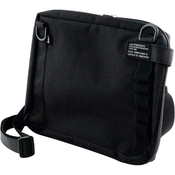 【特長】●縦向き・横向きの使い分けが可能用途や収納物に合わせて縦向き・横向きを自在に切替スタイルに合わせた快適なポジションで使用できます●側面ゴムバンド付き側面には大小のゴムバンドを縫製ペン・カラビナ・鍵などの小物を引っ掛けて整理可能必要な...