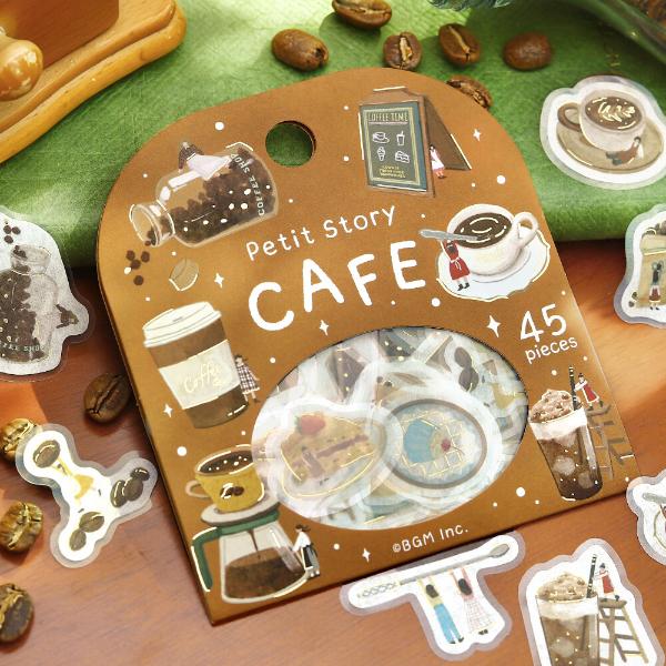 身近なモチーフと一緒に描かれる小人たち。まるで絵本の中に入ったような世界観が楽しめるシールです。手描き感が可愛らしく、お手紙や手帳をお洒落に彩ります♪コーヒー/珈琲/カフェ/喫茶/ケーキ/女の子/...■パッケージサイズ：W90×H100m...