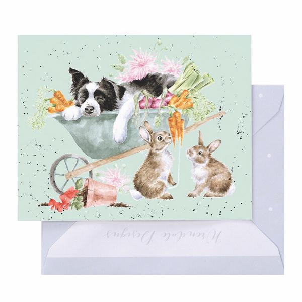 活き活きとした動物たちのミニカード。人参や玉ねぎなど、収穫したての野菜が載った荷車で幸せそうに眠るワンちゃん。その隙に人参を狙っているウサギさんたちが可愛らしいデザイン。カードの内側は白無地なので、アレンジ自在♪ちょっとしたメッセージを送っ...