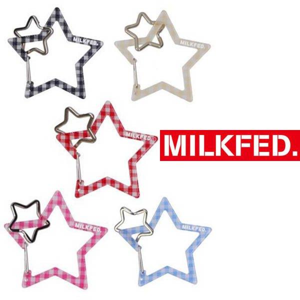 ギンガムチェックが可愛い星型のカラビナ♪■リュックやトートバッグのアクセントに！■カラー展開が豊富なので、お持ちの鍵やキーホルダーとカスタマイズもおすすめ■登山や野外フェスなどアウトドアシーンでも活躍■お友達とのお揃いやちょっとしたプレゼン...