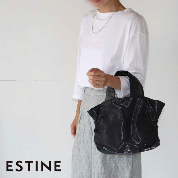 ESTINE(エスティーヌ) Lumos ルーモス  ハンドバッグ ミニトート 日本製 1074960強い光沢を放つモノフィラ糸を織り込んだ生地を使用しました。光を受けると変化する光沢感は、近未来を思わせるモードなイメージを引き立てます。驚...