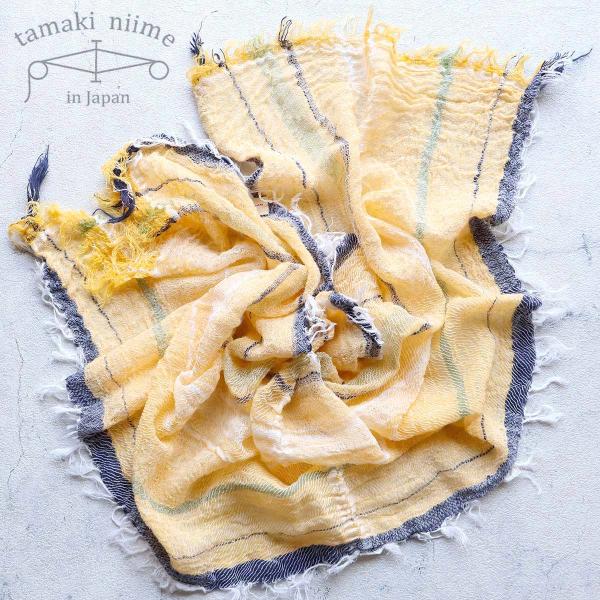 tamaki niimeの原点と言えるroots shawl。その特徴は、他では体験できないような柔らかさと色のバリエーションにあります。smallサイズはより多くの人にtamaki niimeを知ってもらえるようにつくったサイズ。通常の織...