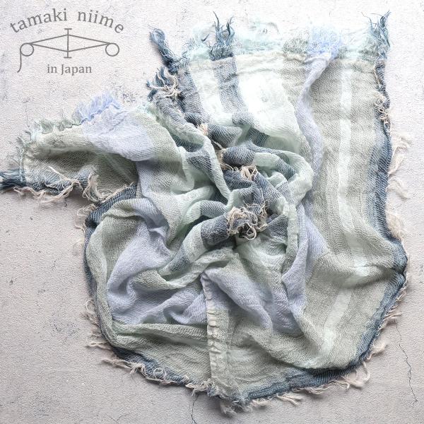 tamaki niimeの原点と言えるroots shawl。その特徴は、他では体験できないような柔らかさと色のバリエーションにあります。smallサイズはより多くの人にtamaki niimeを知ってもらえるようにつくったサイズ。通常の織...