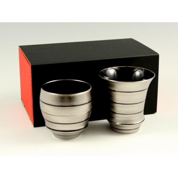 サイズ　(丸)直径6.3cm×高さ6cm　               (反)直径6.7cm×高さ7cm容　量　(丸・反 共通)75cc(標準)　100cc(Max)  梱　包　オリジナルギフトパッケージ入電子レンジ　不可食洗器　不可