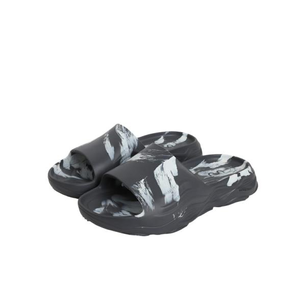 イタリア発《Doubleu》のスライド型リカバリーサンダル「ULTRA SPORTY SLIDE MARBLE MEN」。流線型のデザインで高いファッション性を備えつつ、卓越したクッション性と医学的見解に基づくアウト/インソール設計で足・膝...