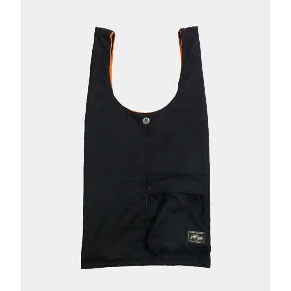PORTER「BAGGER」シリーズのコンパクトバッグ。スーツ通勤からカジュアルまで幅広く使えるシンプルデザインで、着脱可能なショルダーストラップにより肩掛け・斜め掛け・手持ちと自在にアレンジ可能です。完全オリジナルの高密度ナイロンオックス...
