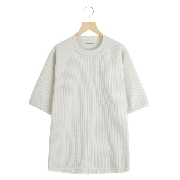 一枚でもインナーでも活躍する半袖ワッフルTシャツ。軽量で肌離れの良いワッフル生地を採用し、優れたキックバック性でヨレにくく、形態安定性によりシワになりにくいイージーケア仕様。吸汗速乾で汗ばむ季節も快適、さらにUVプロテクト機能で強い日差し下...