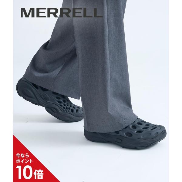 MERRELLが象徴する機能美を体現した次世代フォームサンダル「HYDRO NEXT GEN MOC」。流水のラインから着想を得たアイコニックなデザインに、藻類バイオマス由来のBLOOMフォームをアッパーへ採用しサステナブルに進化。改良ヒー...