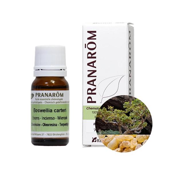 別名を乳香、またはオリバナムといい、心が落ち着く、バルサム調でレモンとカンファーの混ざった香り。イエス・キリストが誕生した際に東方の三博士が捧げた贈り物とう歴史は有名ですね。  ブランド：プラナロム精油名：フランキンセンス内容量：10ｍｌ学...