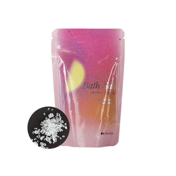 死海の塩と月の満ち欠けで相乗効果！イスラエルの死海から採れる、ミネラル豊富なクリスタル塩とアロマに癒されるバスソルト。月の相に合わせてブレンドされた精油は天然100％！！月の変化に合わせて、4つの香りのバスタイムをお楽しみいただけます。配合...