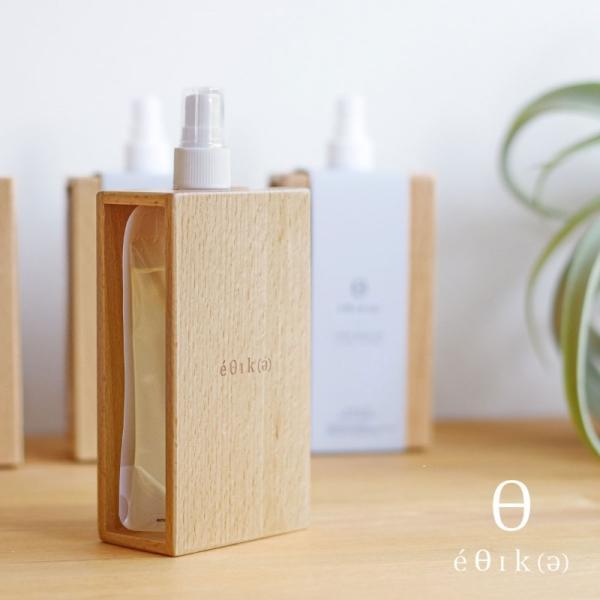 エシカ ルームスプレー 120mL eΘIK アロマスプレー ルームミスト 雑貨 ギフト 女性 プレゼント ウッドスタンドとセット おしゃれ香り高いルームスプレーでギフトにも最適 爆買