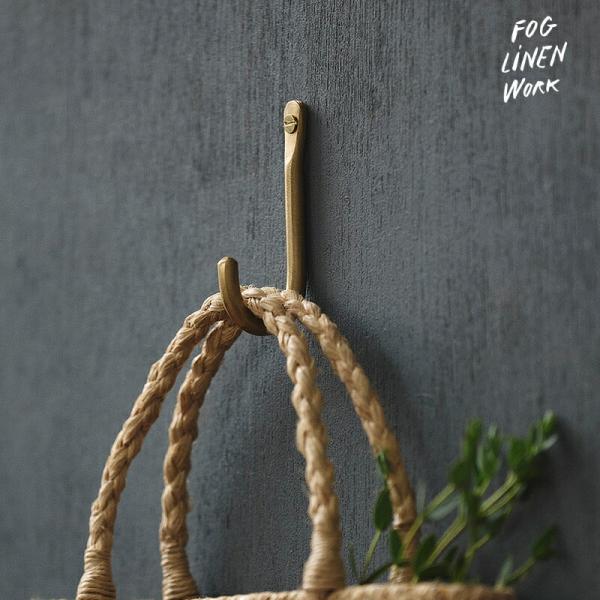 爆買 しっかりと安心感がある太さでシンプルな形の取付け式フック