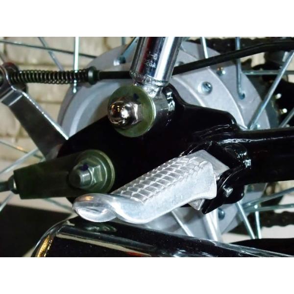 アルミ製のステップです。