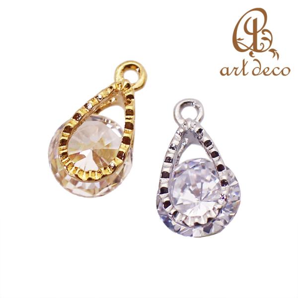 ジルコニアを挟んだしずく型チャームチャーム,キーホルダー,ペンダントトップ,しずく,ドロップ,ジルコニア,人工ダイヤモンド,宝石,ゴールド,ニッケル,シルバー,金,銀,アクセサリー,パーツ,アクセサリーパーツ,ハンドメイド,アレンジ,手芸,...