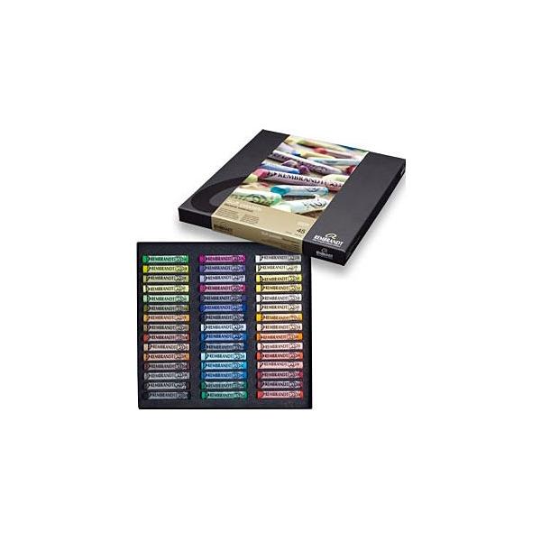 レンブラントソフトパステルは適度な軟らかさで、なめらかな描写を可能にします。強い発色性と高い着色力を持っています。耐光性に優れています。24×265×277mm　800g　紙箱入り