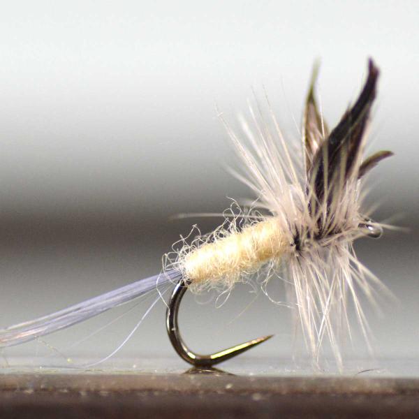 パターン名：スタンダードパターンタイプ：ドライフライ主な使い方：釣り上がり、ライズ狙いイメージ：メイフライ（カゲロウ）　対応フック：バーブレス（返しなし） バーブド（返しあり）サイズ #12 #14 #16 #18一言：スタンダードタイプの...