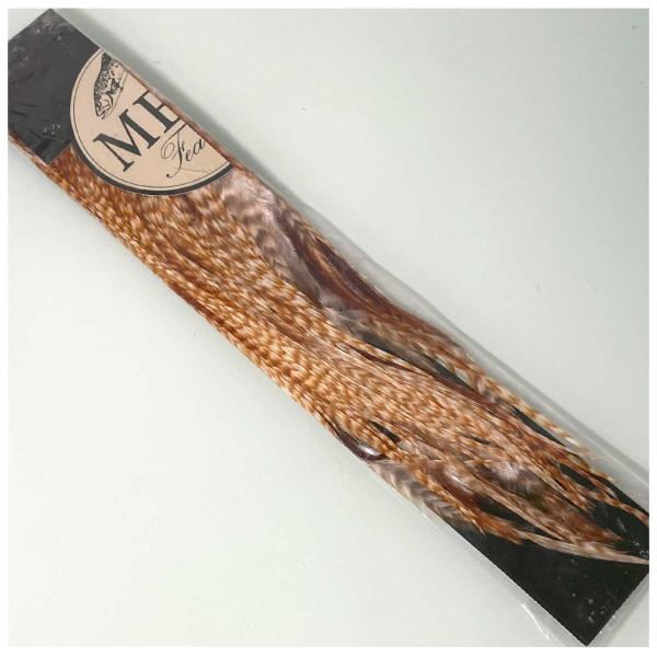 Metzのサドルグレード2 ルースターケープ ハックルフェザー（バーレッドジンジャーハーフ）です。バーレッドジンジャーは、ジンジャー系の暖色をベースに細かなバー（縞）が入ったカラーで、カディスやストーンフライ、アトラクターパターンなどで使用...