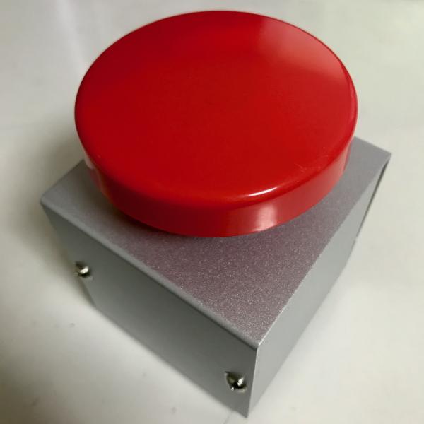 PCの「Enterキー/左クリック」用USBスイッチです。65mmの大型スイッチですので、イベントやPC抽選機に最適です。<用途>◇PCゲーム用として◇PC抽選機用として◇Powerpoint・Keynote・Acrobat等の...