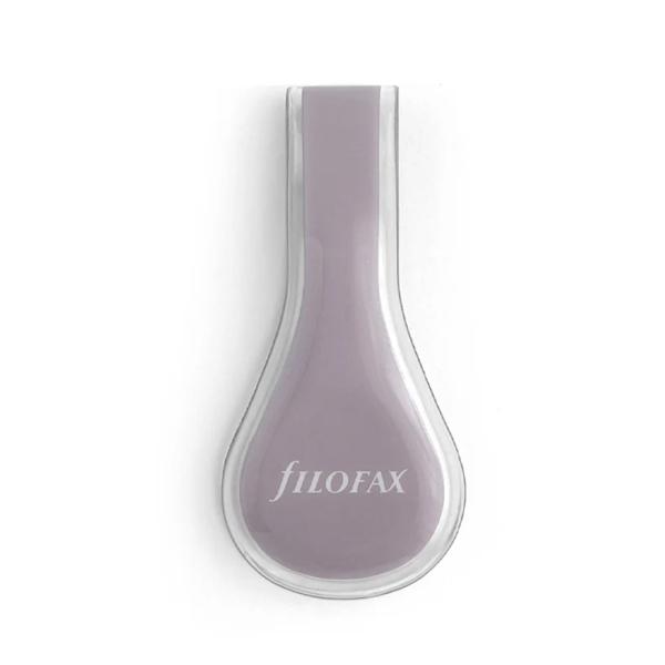 このOli Clipは、ファイロファックスの「Norfolk」コレクションとコーディネートするためにOLI BLOCKと共同でデザインされ、あらゆる年代のプランナーや文房具ファンにとって究極の必須アイテムです。各Oli Clipはリバーシブ...