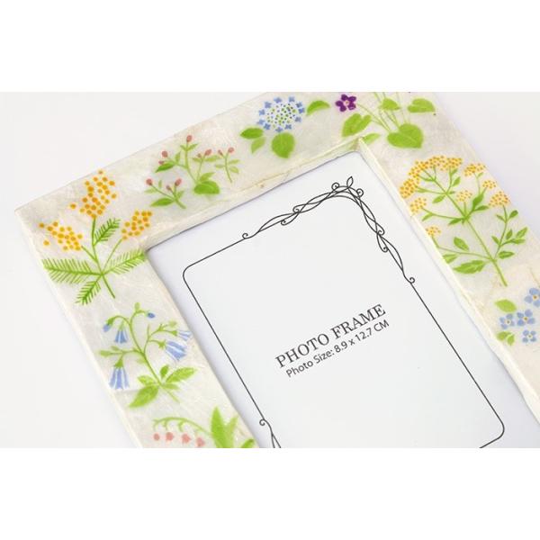 【発売日：2015年03月10日】フィリピンの海で取れたカピス貝を加工して作られています。天然の素材ならではの輝き、南国からの贈りものです。ボタニー「ボタニー」とは植物という意味。四季折々の花をデザインしましたパハロパハロとはスペイン語で「...