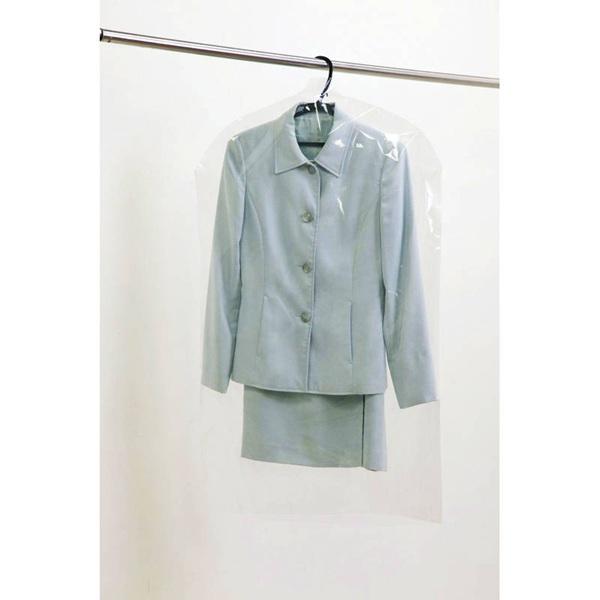 【発売日：2026年07月08日】洋服カバー50枚セット（ショートサイズ）大切な衣類を守る。背面には通気性に優れた不織布、前面には中身が一目でわかる透明フィルムを使用。・市販の防虫剤と併用して使用できます。　・1枚ずつ折り畳んで入っているの...