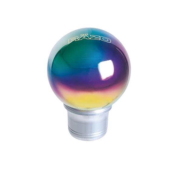 アルミニウムにチタンコーティング処理により、ネオクロームカラーを実現。同じ色合いは2つと存在しません。ゲートAT車にも対応。対応シャフトネジ径:8mm、10mm、12mm。【製品仕様】品名 SHIFT KNOB NEO CHROMEカラー ...