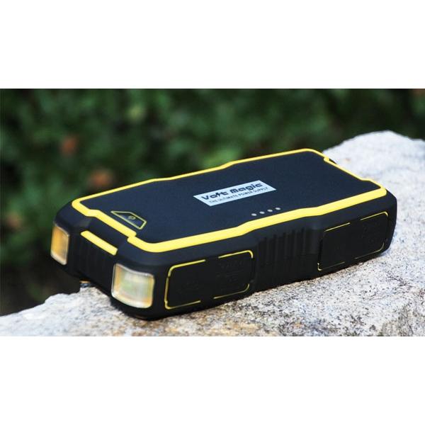 ディーゼルまで対応する最高峰。大排気量のガゾリン車やディーゼル車でも、JS-18ならエンジン始動が可能。もう、ロードサービスを待つ必要はありません。バッテリー容量は18000mAh。スマートフォンを約6回充電できます。また、防水・防塵仕様(...