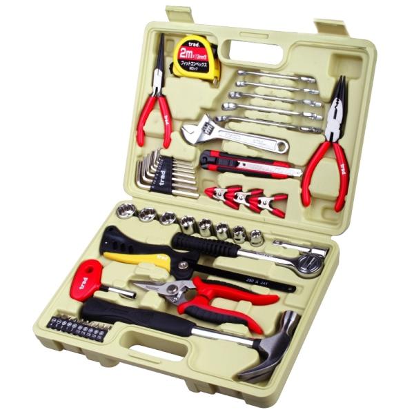 【特長】●45PCSの厳選工具をセットアップ●備えて安心、使って便利なツールセット●持ち運びに便利な収納ケース付き【仕様】●ケースサイズ:H235×W310×D65mm●セット重量:2.7kg【セット内容】●ラチェットハンドル(差込角:9....