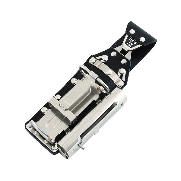 キャッチコピーハッカー収納ケースです。用途ハッカーケース。特徴ハッカー、カッター、チョーク、折尺が収納出来る4連タイプです。腰に安全ベルトを差したまま、自在にケースの着脱が出来ます。