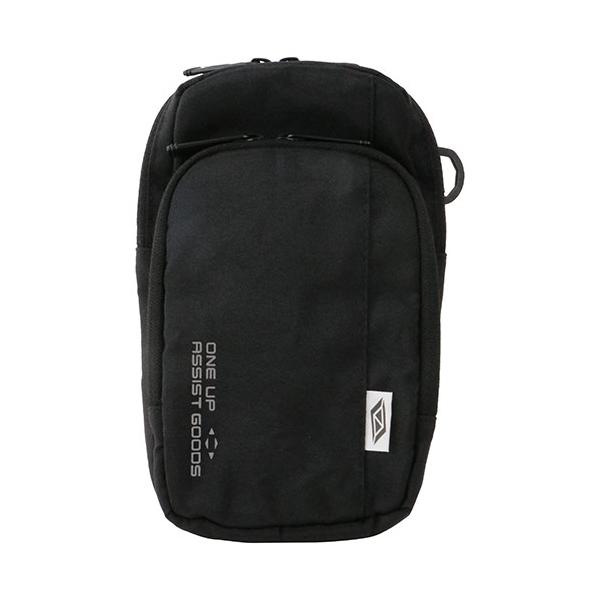 ■キャッチコピーワークから普段使いまで活躍してくれる小物ケースです。■用途スマートフォンとモバイルバッテリーなどの収納。■機能2つのジッパーポケットで用途に分けて収納できます。2WAYカラビナ&amp;ベルト通しで2種類の使い方が可能です。...